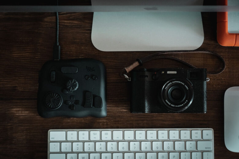 TourBox Original Review: A True Controller For Creators | Where and Wander