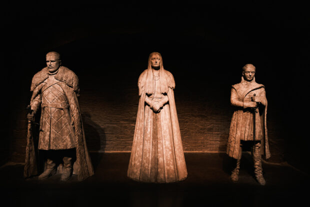 Game-of-Thrones-Studio-Review-Winterfell-001 | Where and Wander