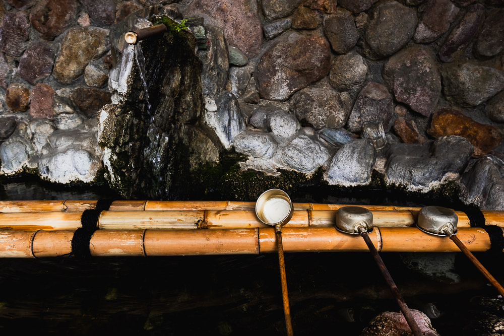 Beppu-Hells-Umi-Jigoku-Torii-Gates-Shrine-003 | Where and Wander